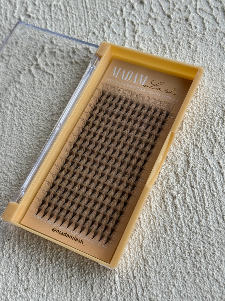 10D D 0.05 POINTY BASE – MADAM LASH EXTENSIONS